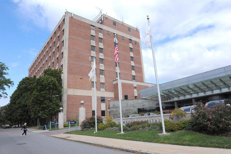 Breastfeeding benefits both child and mother. Here's how