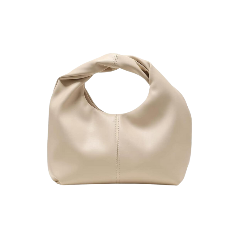 The Perfect Seasonal Transition Pieces to Add to Your Wardrobe Now