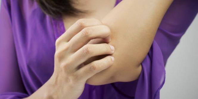 ¿Es bueno o es malo rascarse cuando la piel está irritada? Esto ...