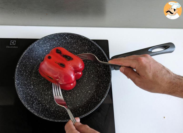 How to peel pan-fried bell peppers?