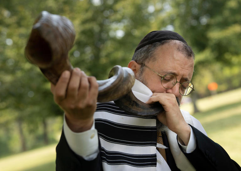 When is Rosh Hashanah 2024? What to know about the Jewish holiday