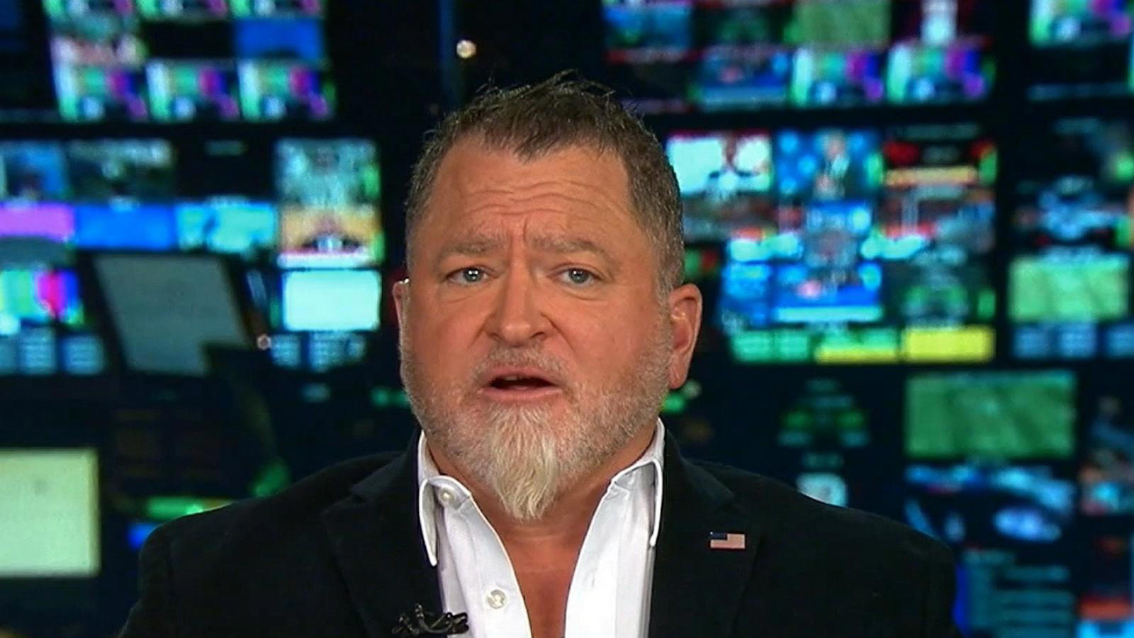 Luis Elizondo offers window into US government's hunt for UFOs Luis Elizondo offers window into US government's hunt for UFOs