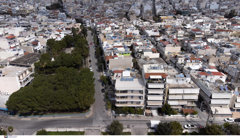 Ανοίγει ο δρόμος για φωτοβολταϊκά πάνελ στην ταράτσα της πολυκατοικίας