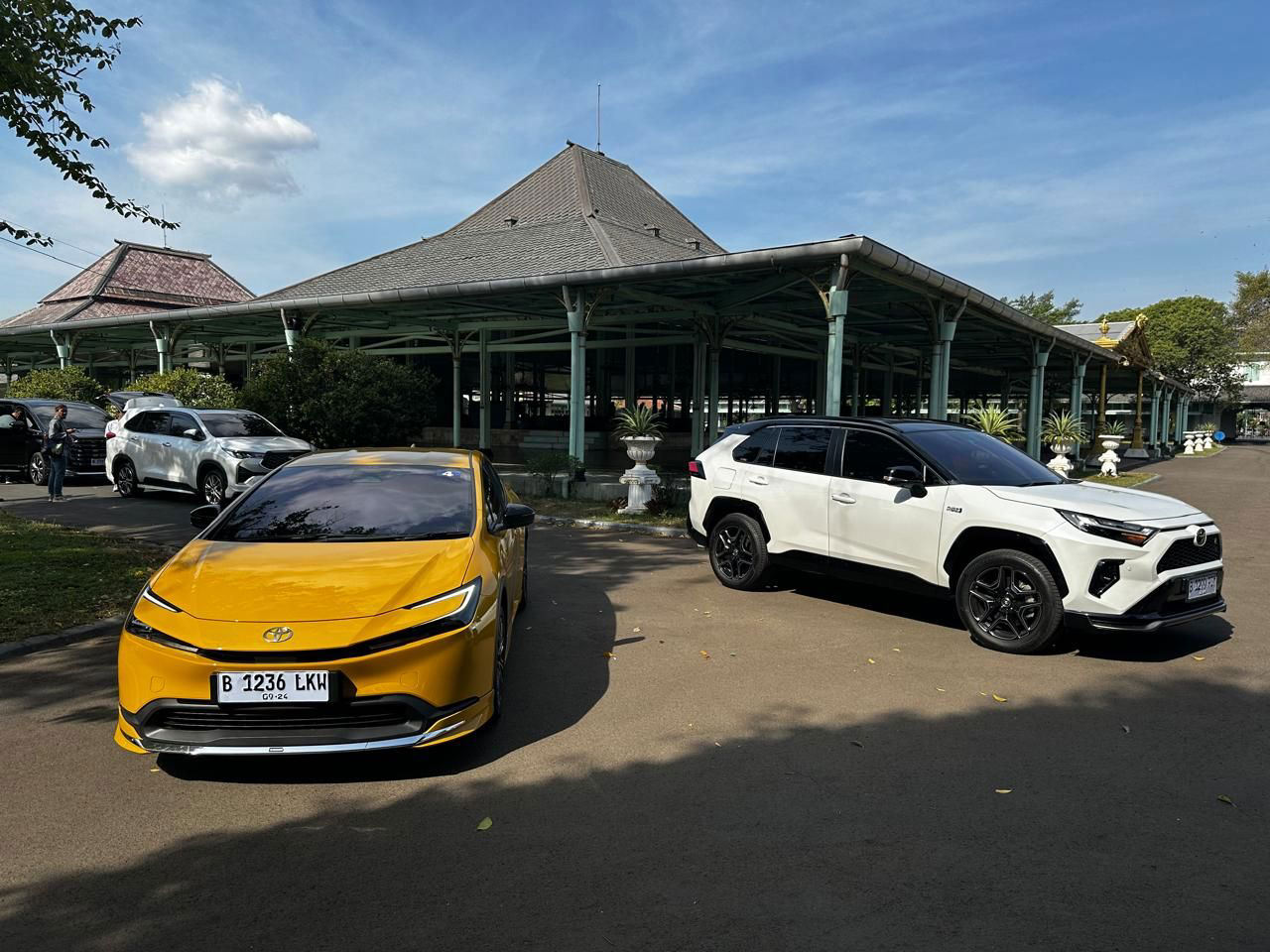 Terungkap, Ternyata Ini Tiga Mobil Hybrid Terlaris Toyota di Indonesia Terungkap, Ternyata Ini Tiga Mobil Hybrid Terlaris Toyota di Indonesia
