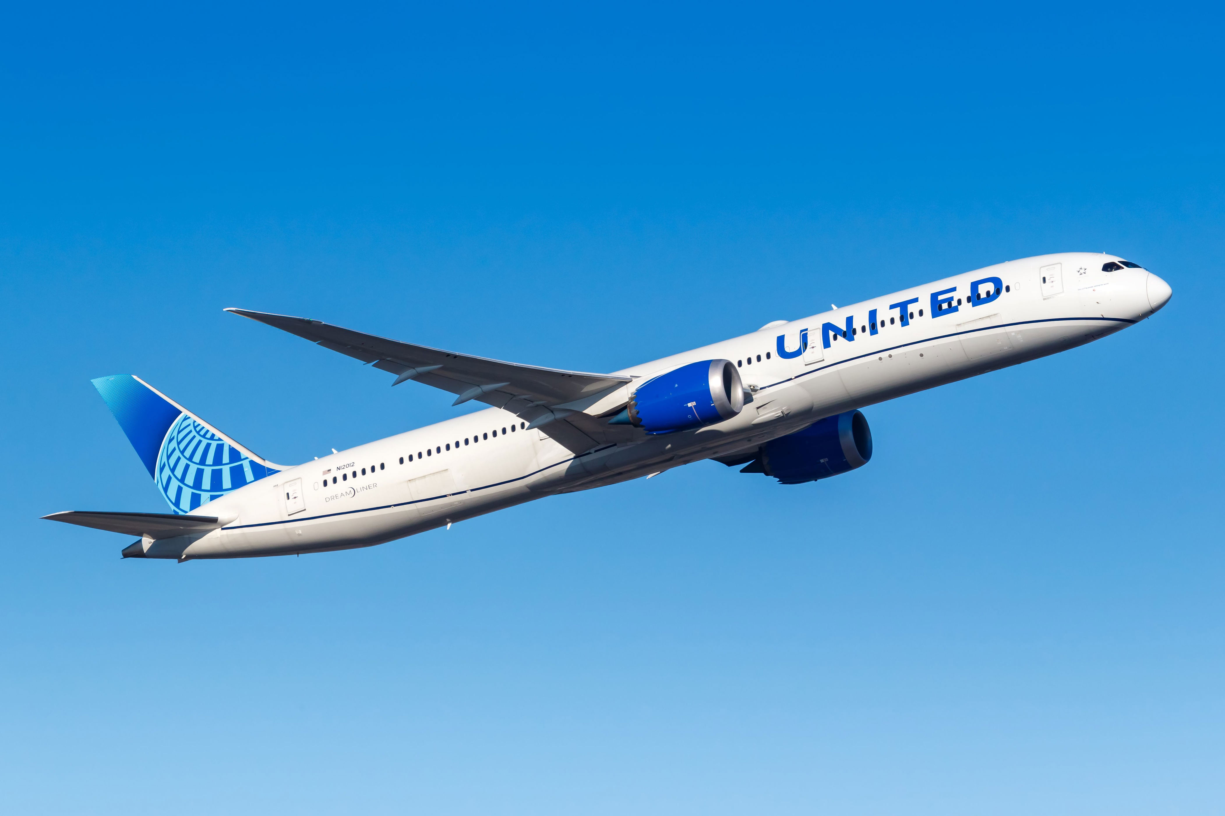 The World's Top 15 Boeing 787 Dreamliner Routes In April