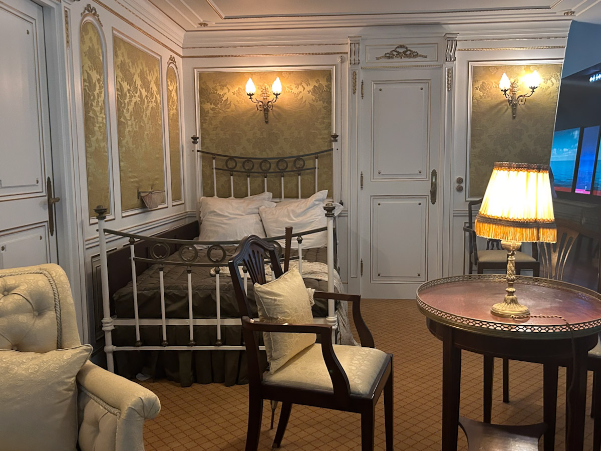 Inside The Luggage of a Titanic First-Class Passenger