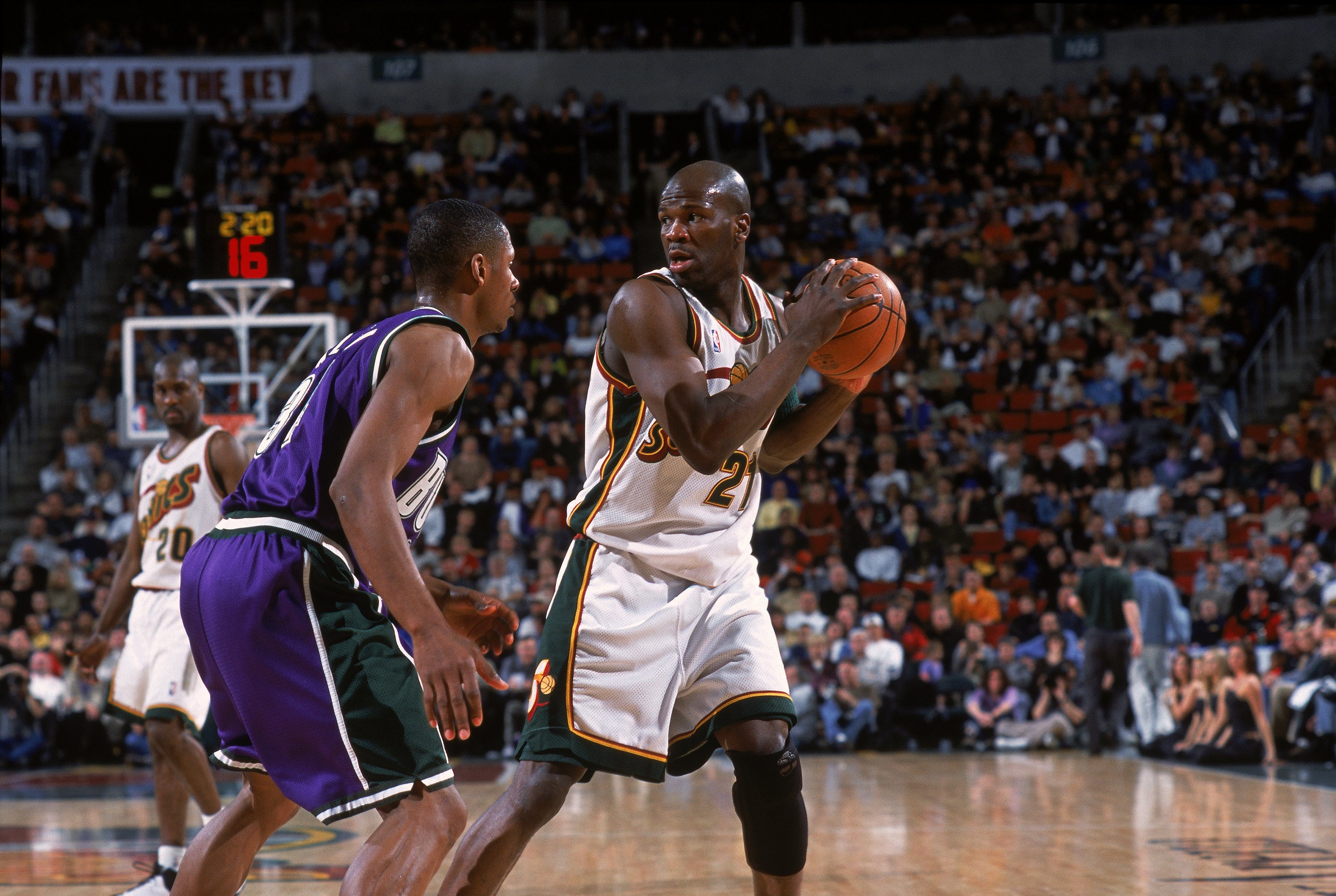 Every player in OKC Thunder history who has worn No. 21