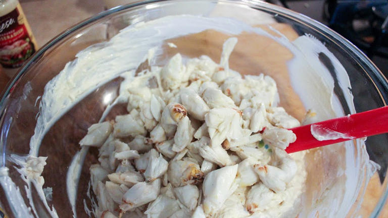 Sweet Lump Crab Meat Is The Star Ingredient In This Hot Crab Dip Recipe
