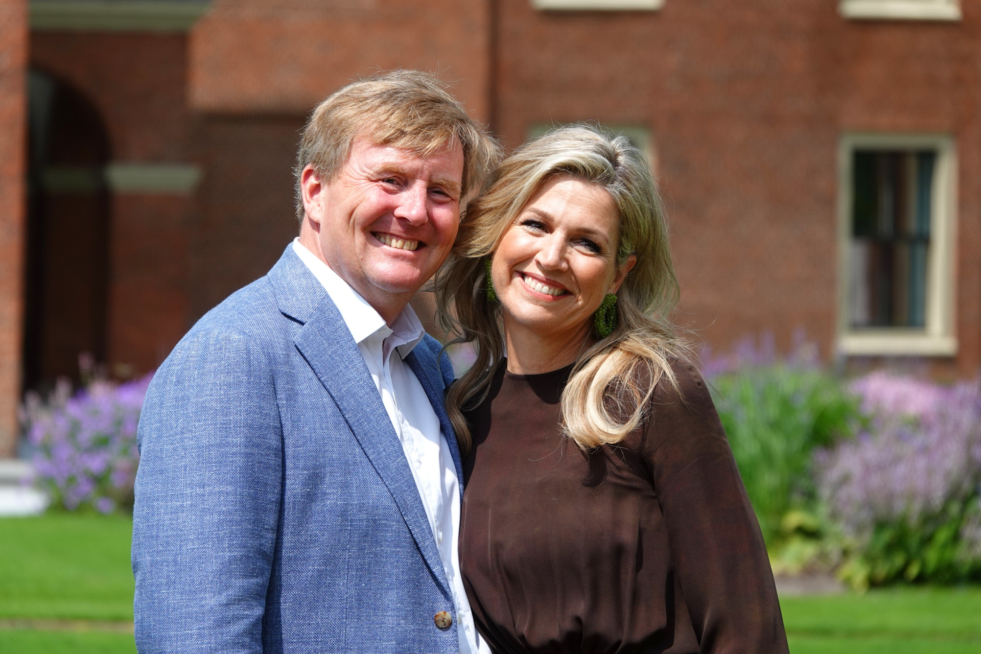 Máxima maakt zich zorgen: “ze zitten vaak alleen thuis”