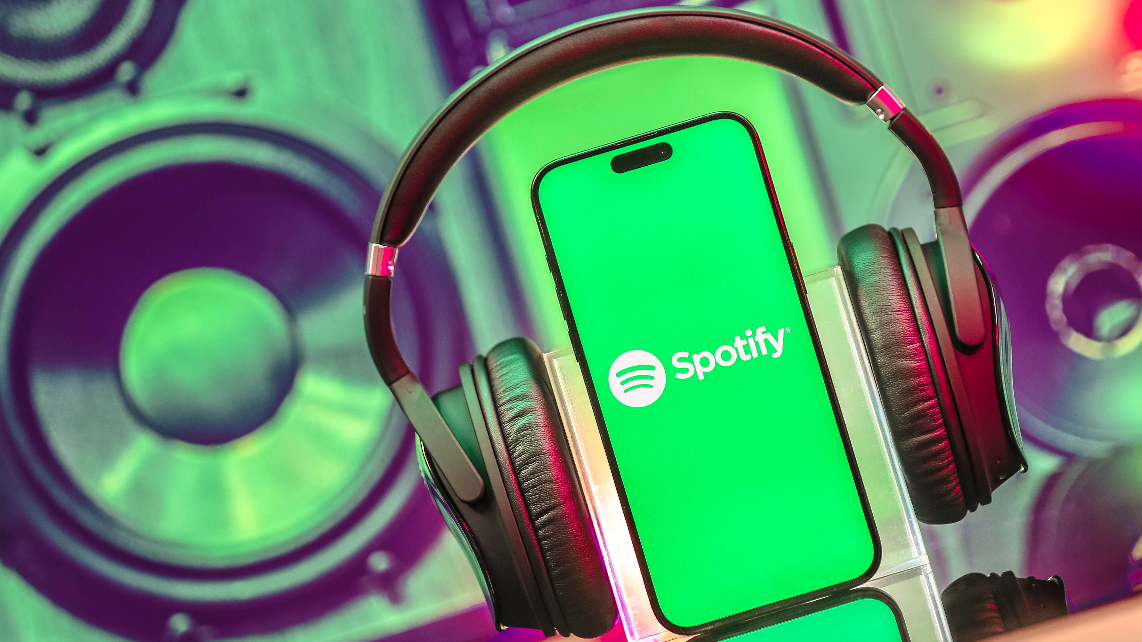 Try These Spotify Hacks Before You Listen to Taylor Swift's Latest Album
