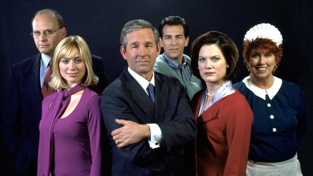 The Real Reason These '00s Sitcoms Were Canceled