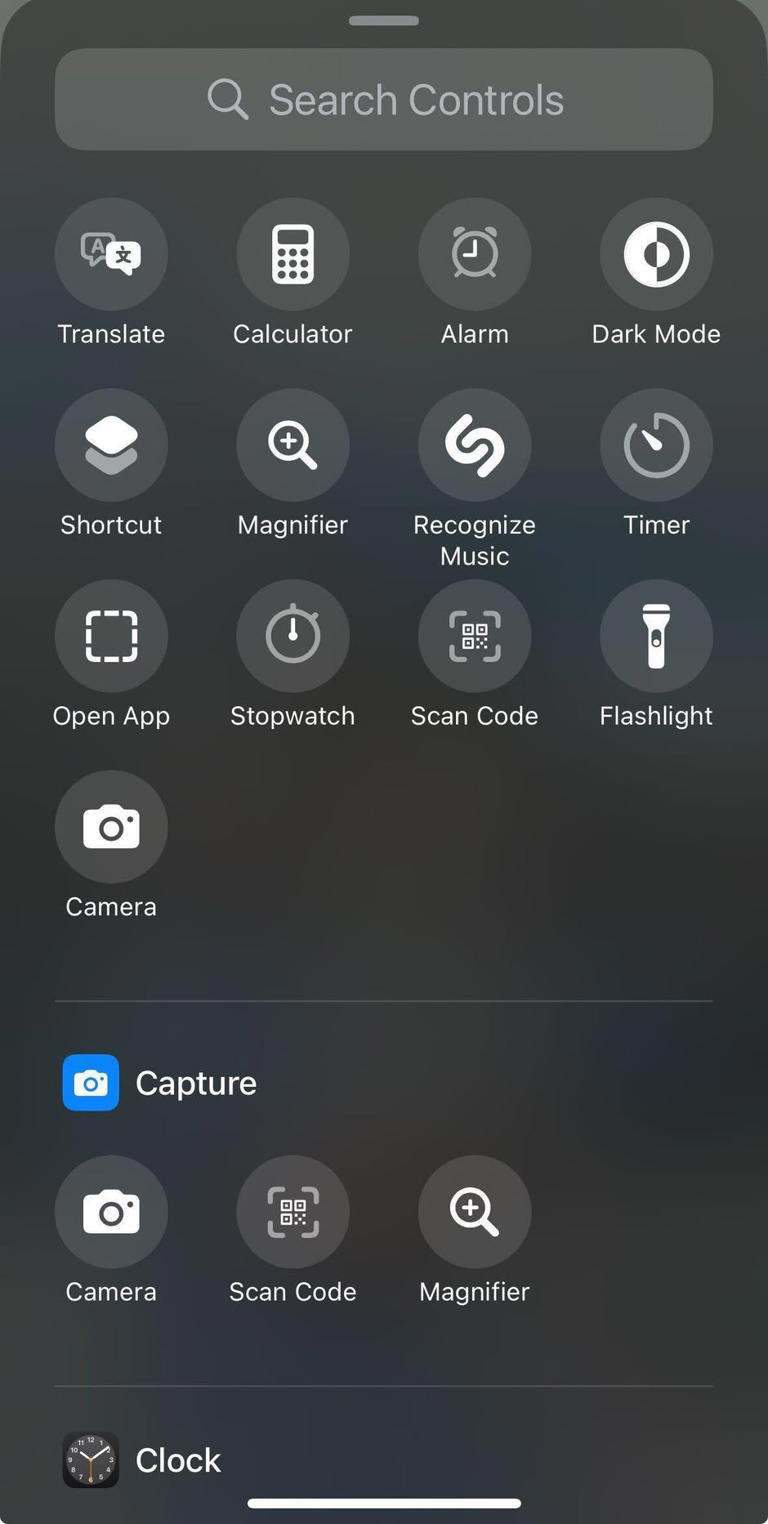 How to Change Your Lock Screen Controls in iOS 18