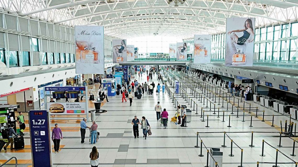 Obras en Ezeiza: qué aerolíneas operarán y cuáles suspenderán sus ...