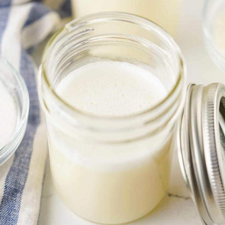 Homemade Sweetened Condensed Milk