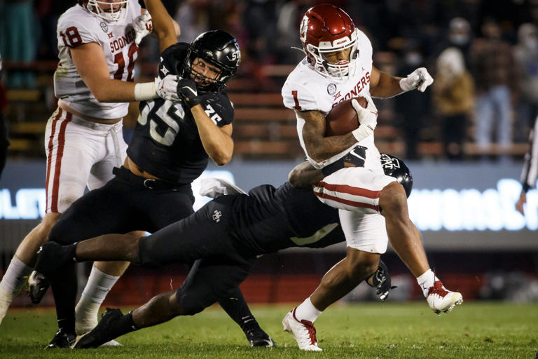 'I'll never waver': Seth McGowan enjoys fresh start at NM State three ...