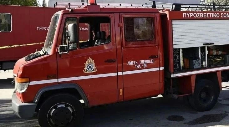 Φωτιά σε σπίτι στο Ωραιόκαστρο Θεσσαλονίκης: Απεγκλώβισαν μητέρα και τα ...