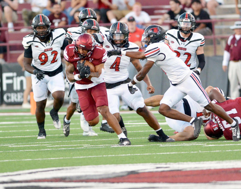 'I'll never waver': Seth McGowan enjoys fresh start at NM State three ...