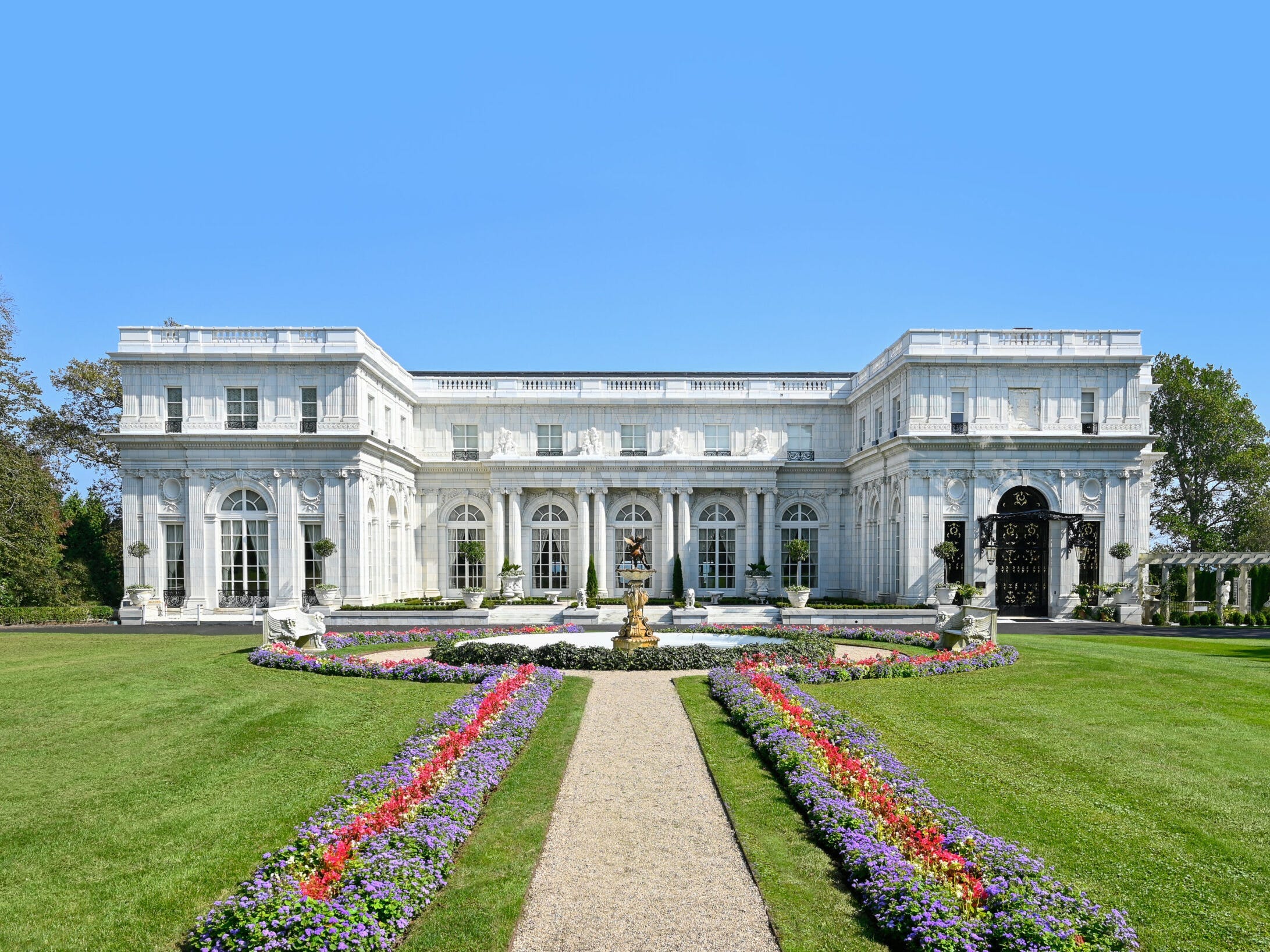 I've toured 8 historic Gilded Age mansions. Here are the most ...
