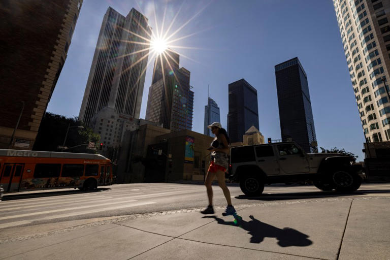 Photos Southern Californians Endure Scorching Heat Wave