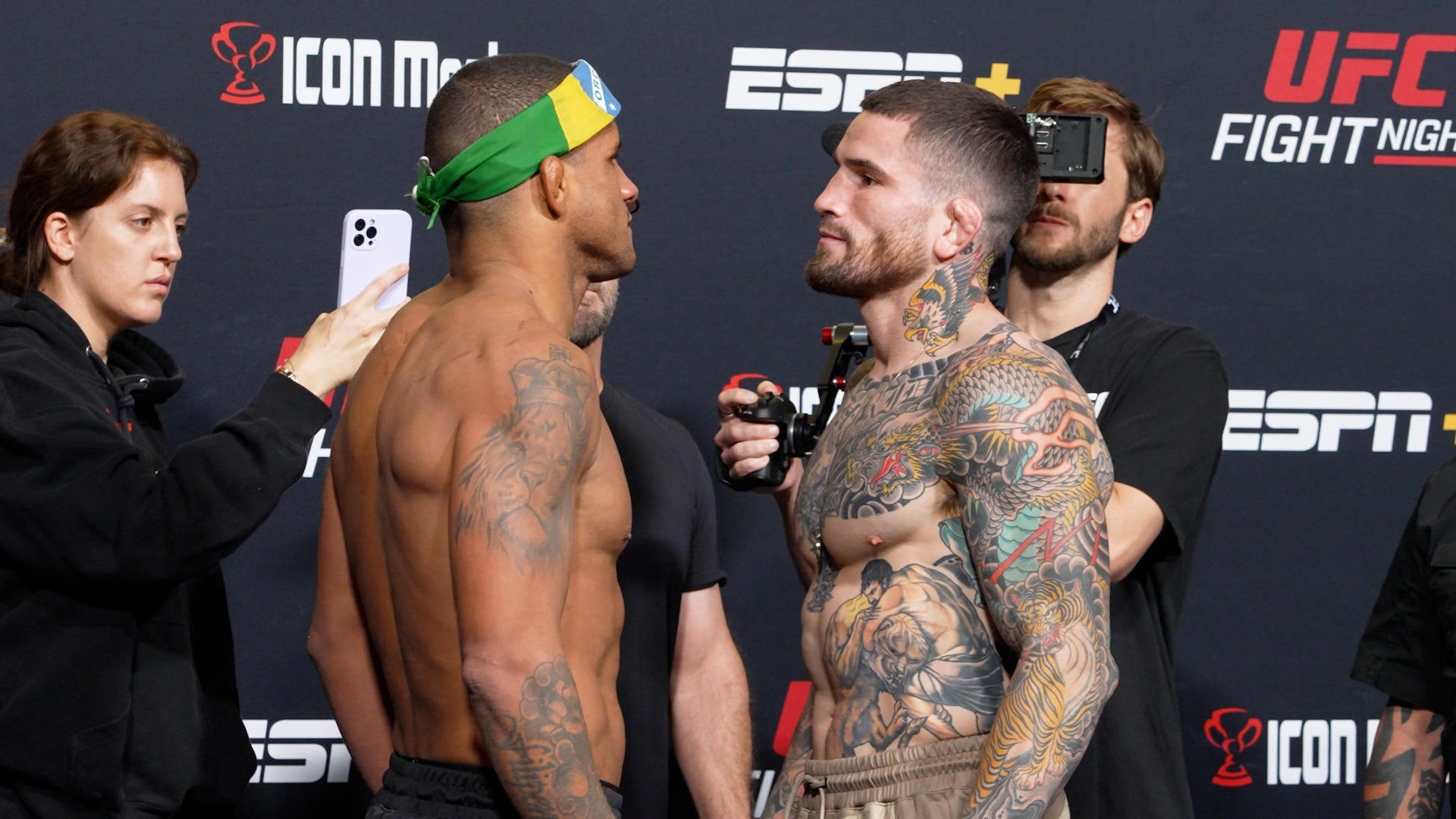 Video: UFC Fight Night 242 final faceoffs get intense with Burns vs ... Video: UFC Fight Night 242 final faceoffs get intense with Burns vs ...