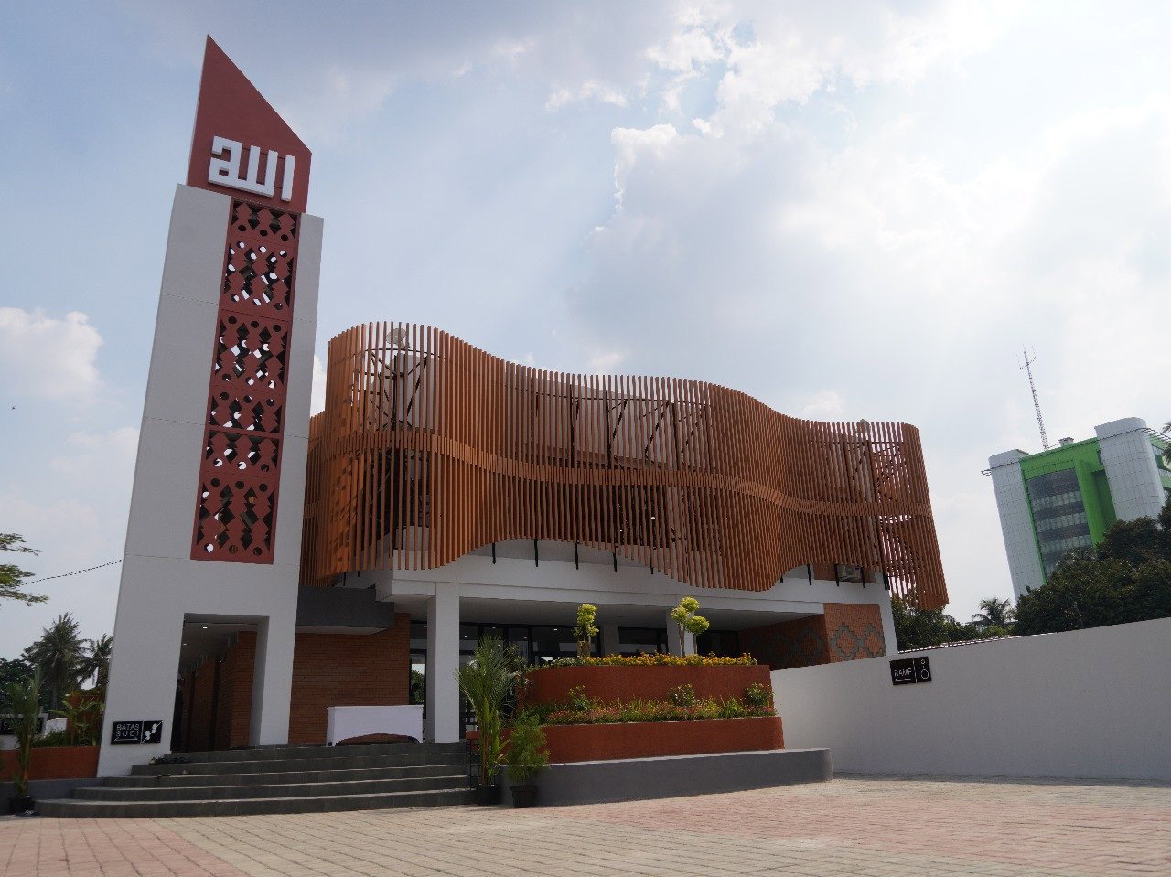 Heru Budi Resmikan Masjid Ar-Raudhah, Baznas Bazis DKI Salurkan Bantuan ... Heru Budi Resmikan Masjid Ar-Raudhah, Baznas Bazis DKI Salurkan Bantuan ...