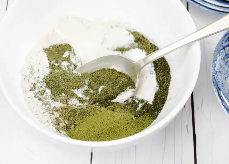 Homemade Natural Toothpaste with Bentonite Clay