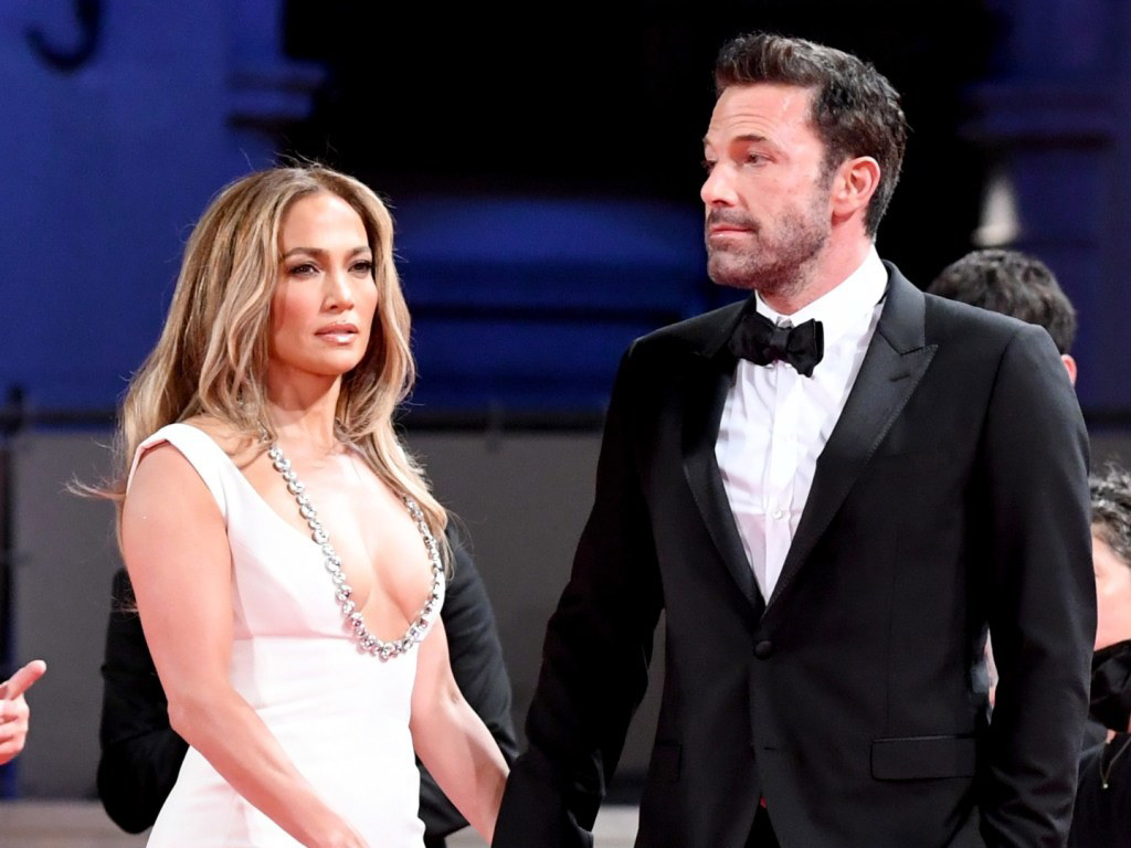 Jennifer Lopez Is ‘Becoming Increasingly Frustrated' over This Part of ... Jennifer Lopez Is ‘Becoming Increasingly Frustrated' over This Part of ...