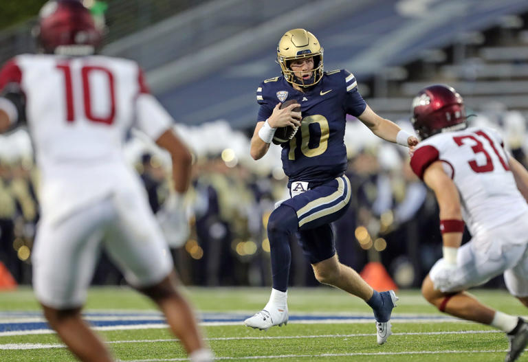 Akron football score | Zips vs. Wyoming recap, highlights