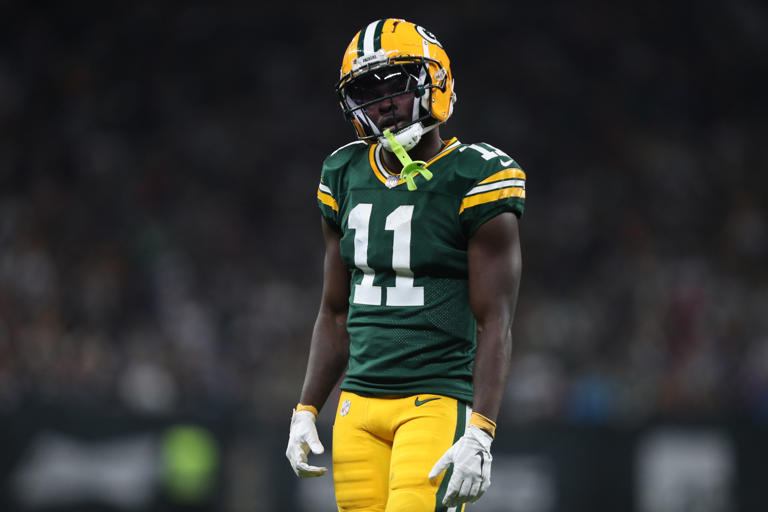 Packers' Jayden Reed Exits Game With Concerning Injury