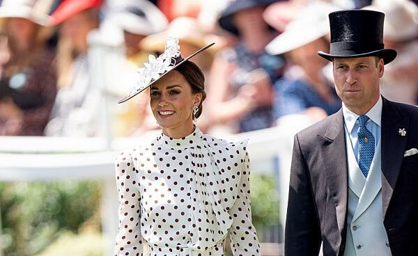 Royals: So reich sind William, Kate und König Charles wirklich Royals: So reich sind William, Kate und König Charles wirklich