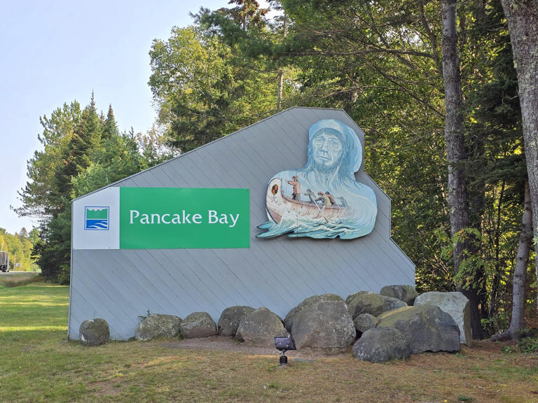 Pancake Bay Provincial Park