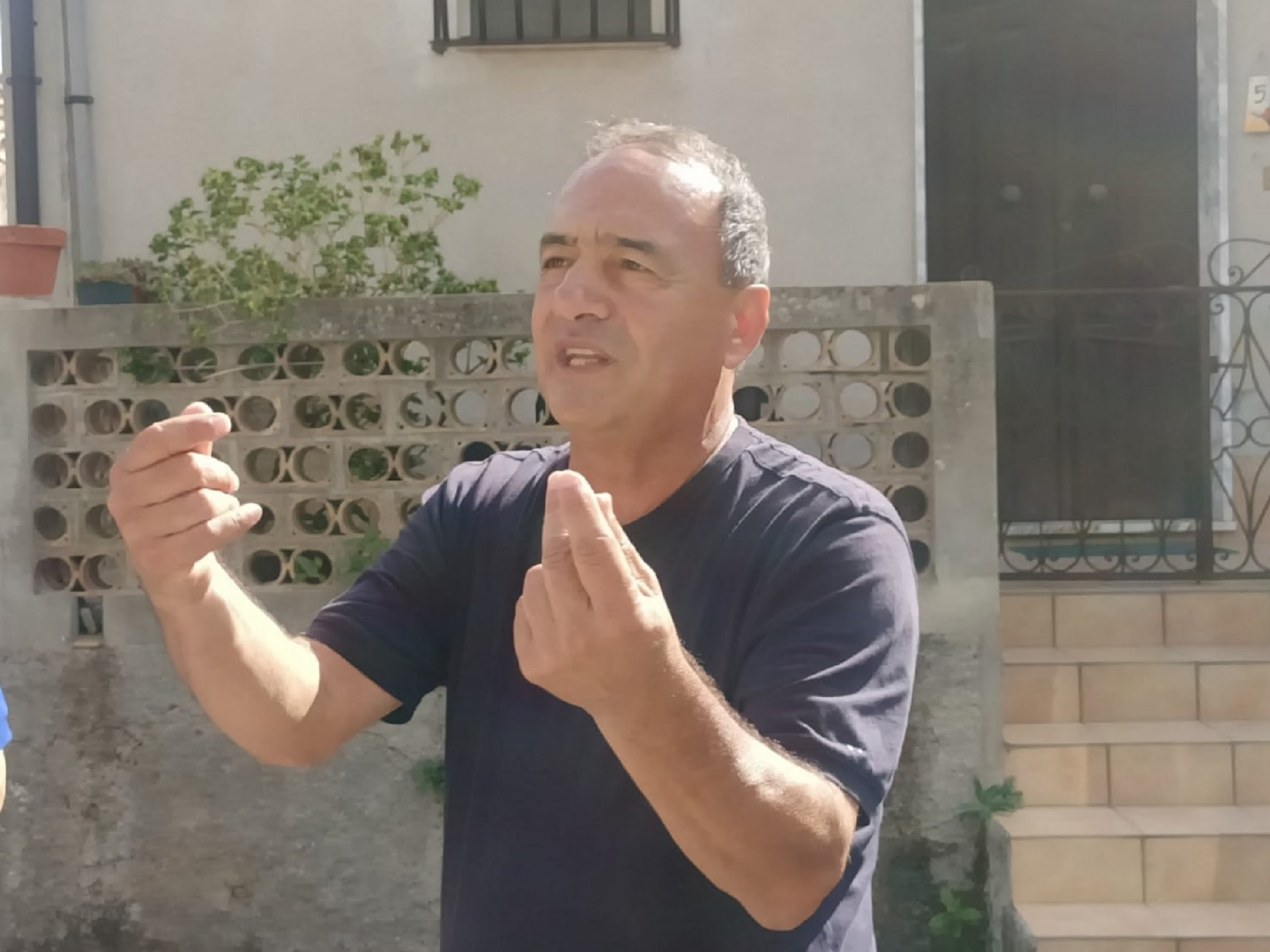 Mimmo Lucano: "Difenderò il gemellaggio tra Riace e Gaza. Dietro il no ...