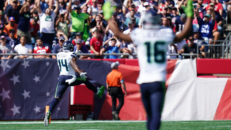 Patriots-Seahawks recap: Pats can't contain Seattle's WRs in OT loss Patriots-Seahawks recap: Pats can't contain Seattle's WRs in OT loss