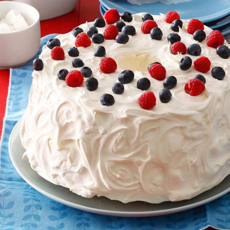 28 Recipes That Start with Frozen Berries