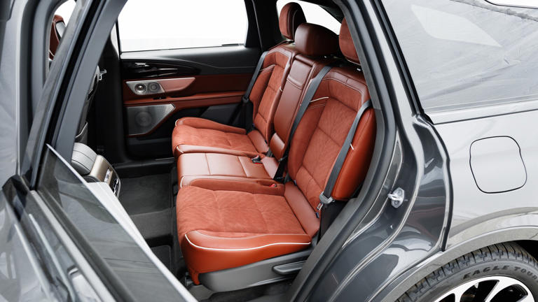 2024 Lincoln Nautilus Hybrid First Test: Simply Sumptuous