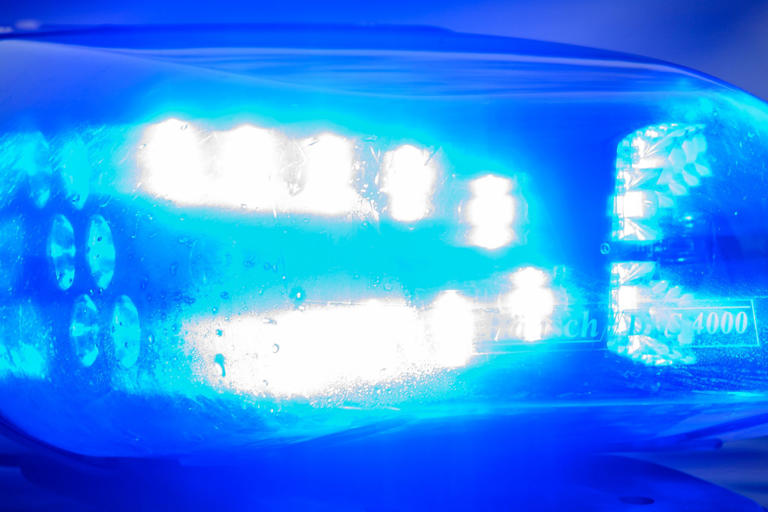 Gruppen gehen aufeinander los - Schwerverletzte Gruppen gehen aufeinander los - Schwerverletzte