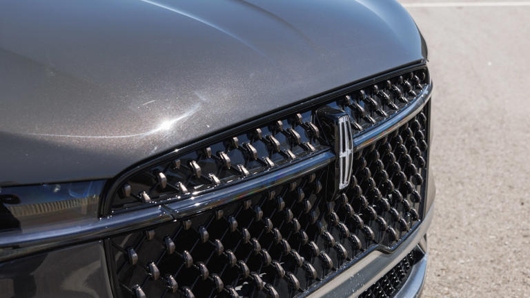 2024 Lincoln Nautilus Hybrid First Test: Simply Sumptuous