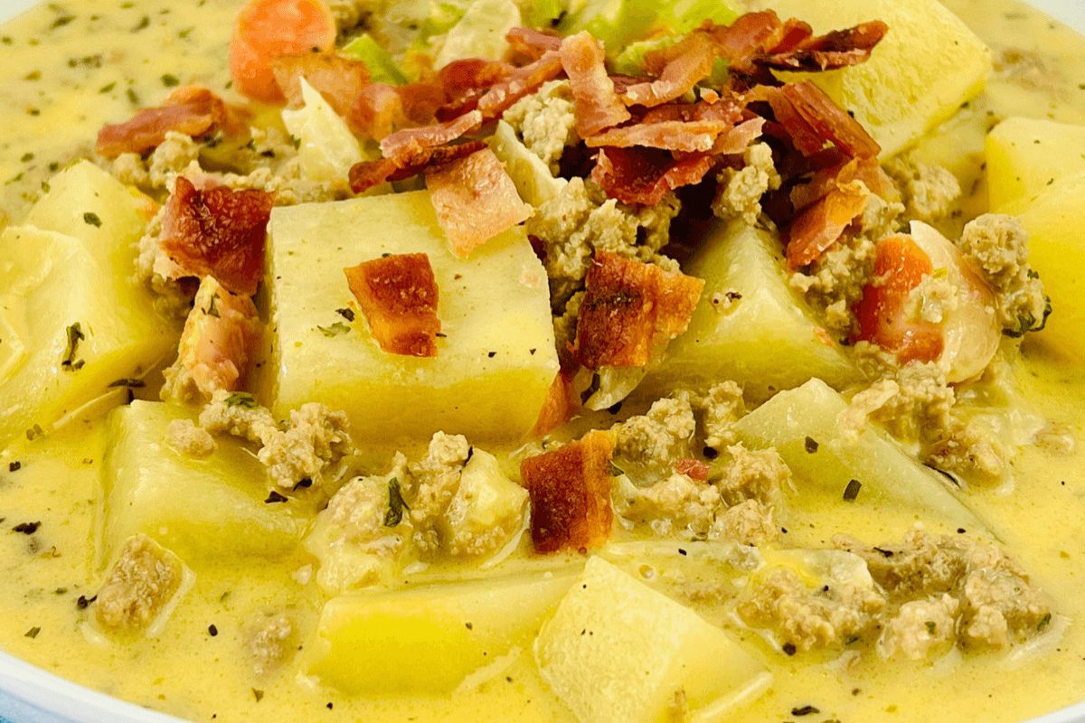 10 Drool Worthy Bacon Recipes Everyone Will Love