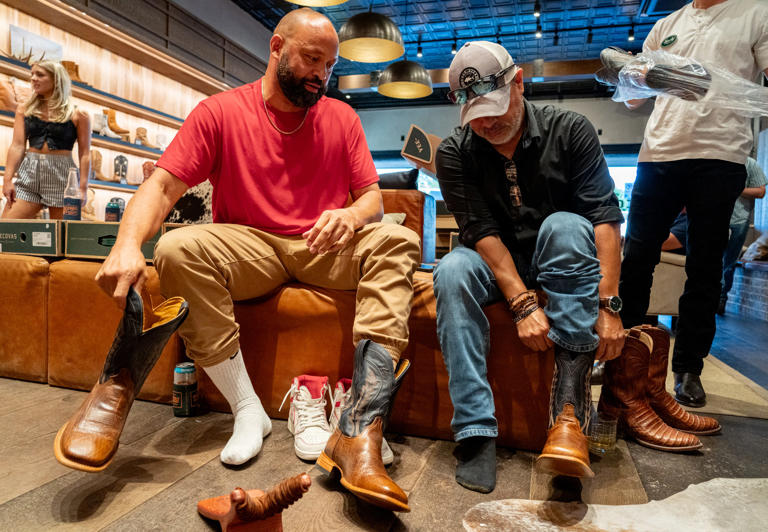 Drybar, Sitka, Tecovas among big brands coming to Knoxville. Nostalgia ...