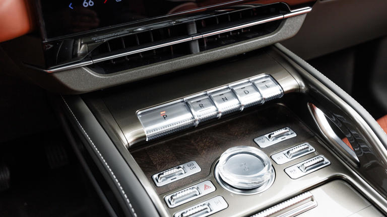 2024 Lincoln Nautilus Hybrid First Test: Simply Sumptuous