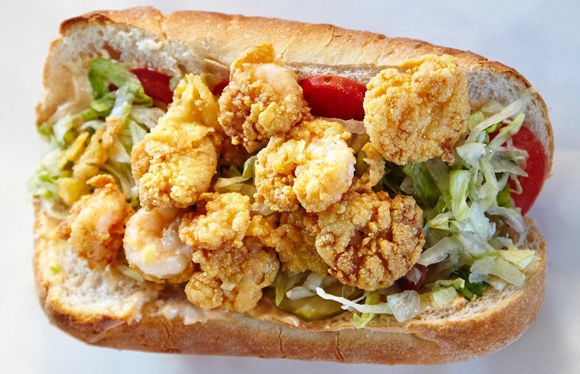 America’s Most Amazing Food Trucks You’ll Want To Follow Everywhere