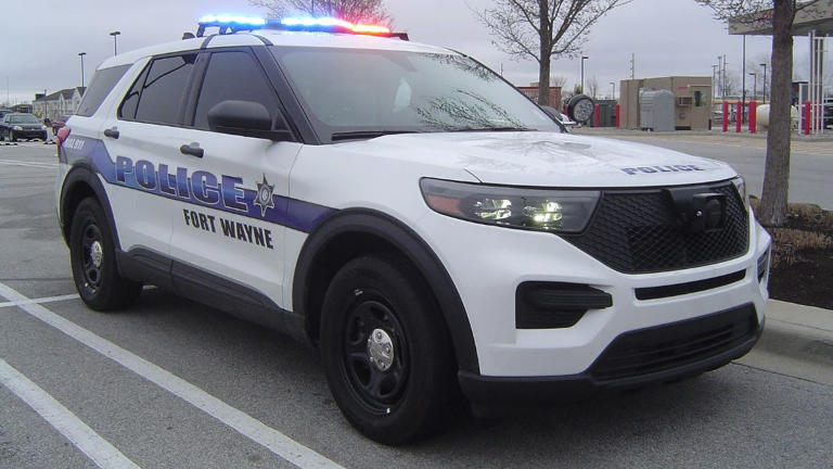 3 vehicle crash in Fort Wayne leaves 4 injured, 2 juveniles in critical ...