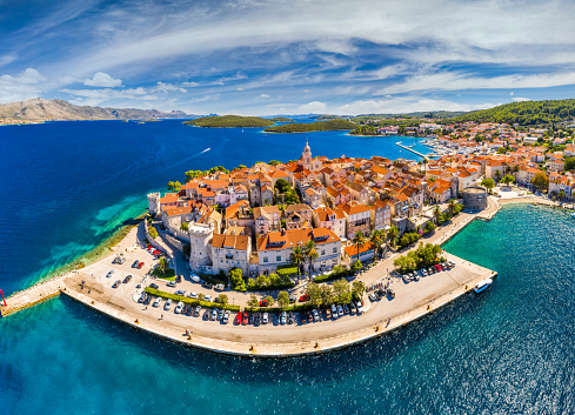 Scientists reveal a 7,000-year-old ‘strange underwater road’ in Croatia Scientists reveal a 7,000-year-old ‘strange underwater road’ in Croatia
