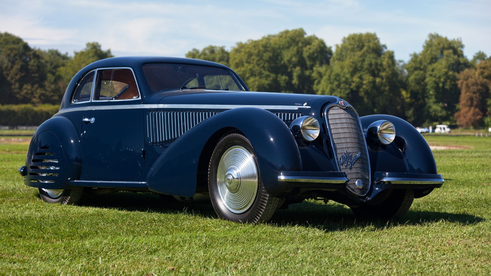 20 Vintage Cars That Have Outlived Several Owners — Timeless Treasures!