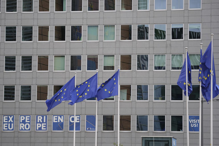 ΕΕ: Απορρίπτει την πρόταση των ΗΠΑ για τους δασμούς στα μέταλλα