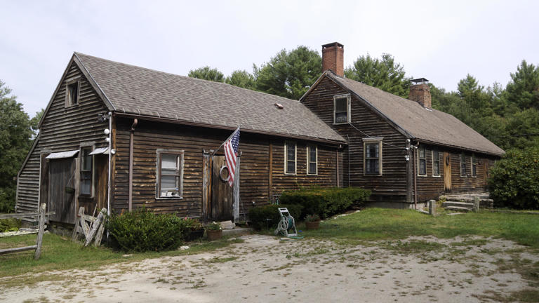 Matt Rife, Elton Castee still want to buy 'Conjuring House.' Here's ...