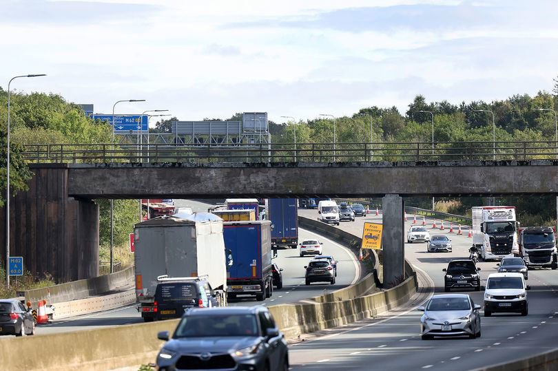 M62 shuts both ways as drivers warned of major traffic disruption M62 shuts both ways as drivers warned of major traffic disruption