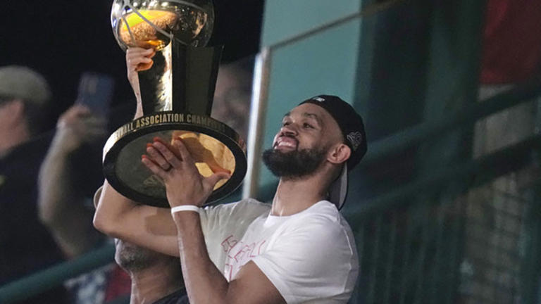 Derrick White hit in head during altercation at Rocky Mountain Showdown