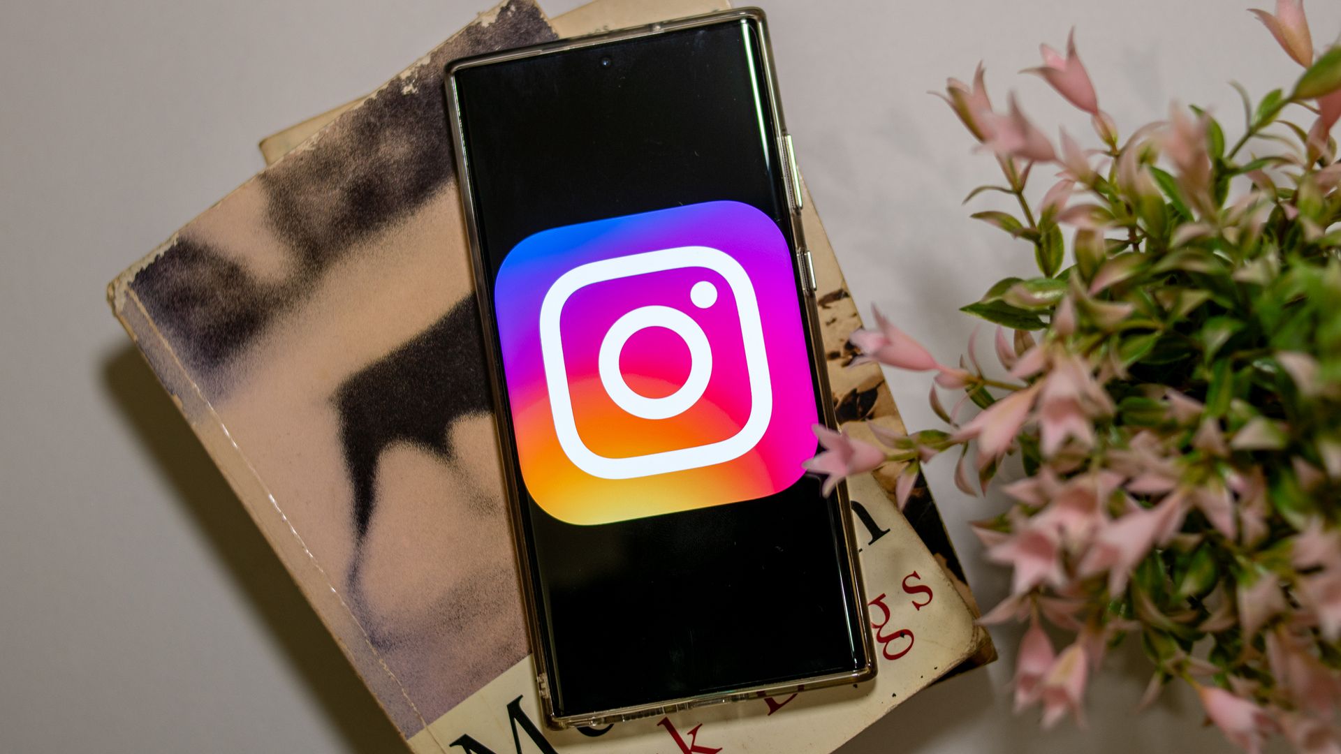 Meta beats Android XR to the punch by making Instagram scrolling spatial