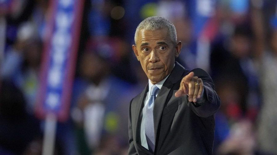 Obama: US ‘dangerously close’ to moving toward autocracy